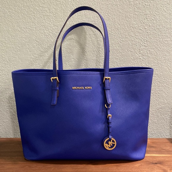 Michael Kors | Bags | Guc Michael Kors Royal Blue Jet Set Tote With Saffiano Leather | Poshmark